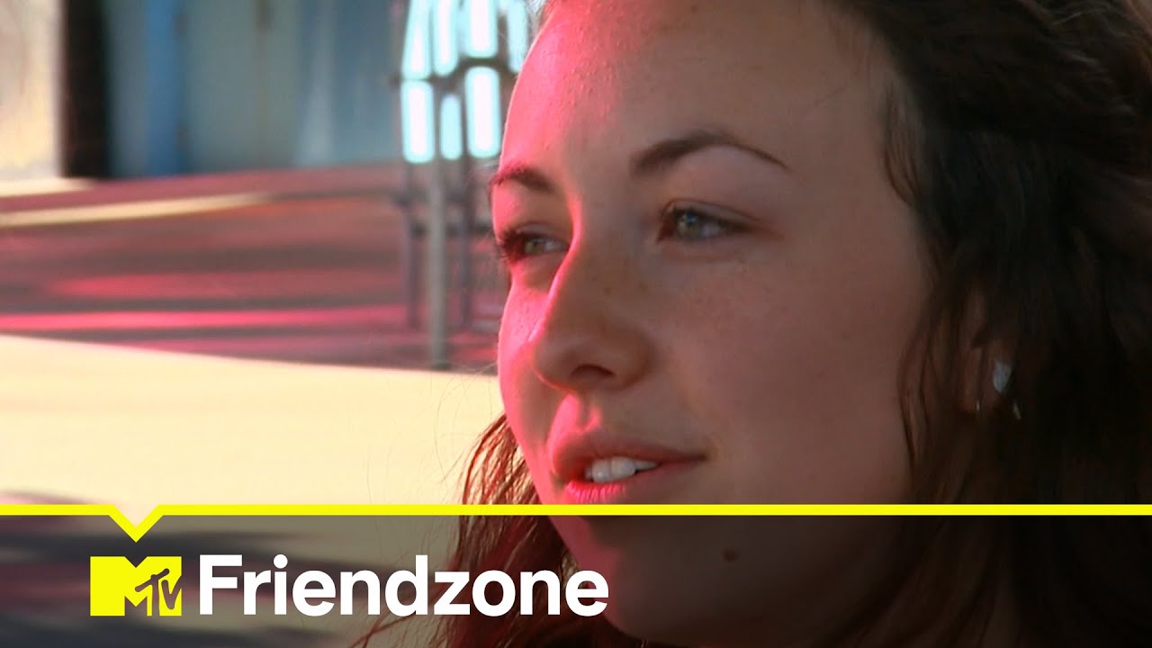 H24 ensemble | Friendzone | Episode complet | S4E012 - YouTube