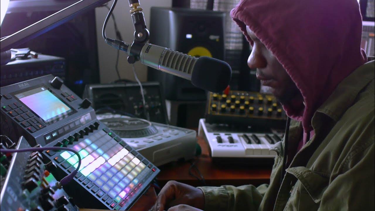 Akai Force - Using Macros Creatively for Vocal Harmonies! - YouTube