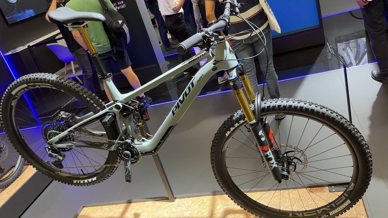 2024 PIVOT SHUTTLE SL ELECTRIC BIKE - YouTube