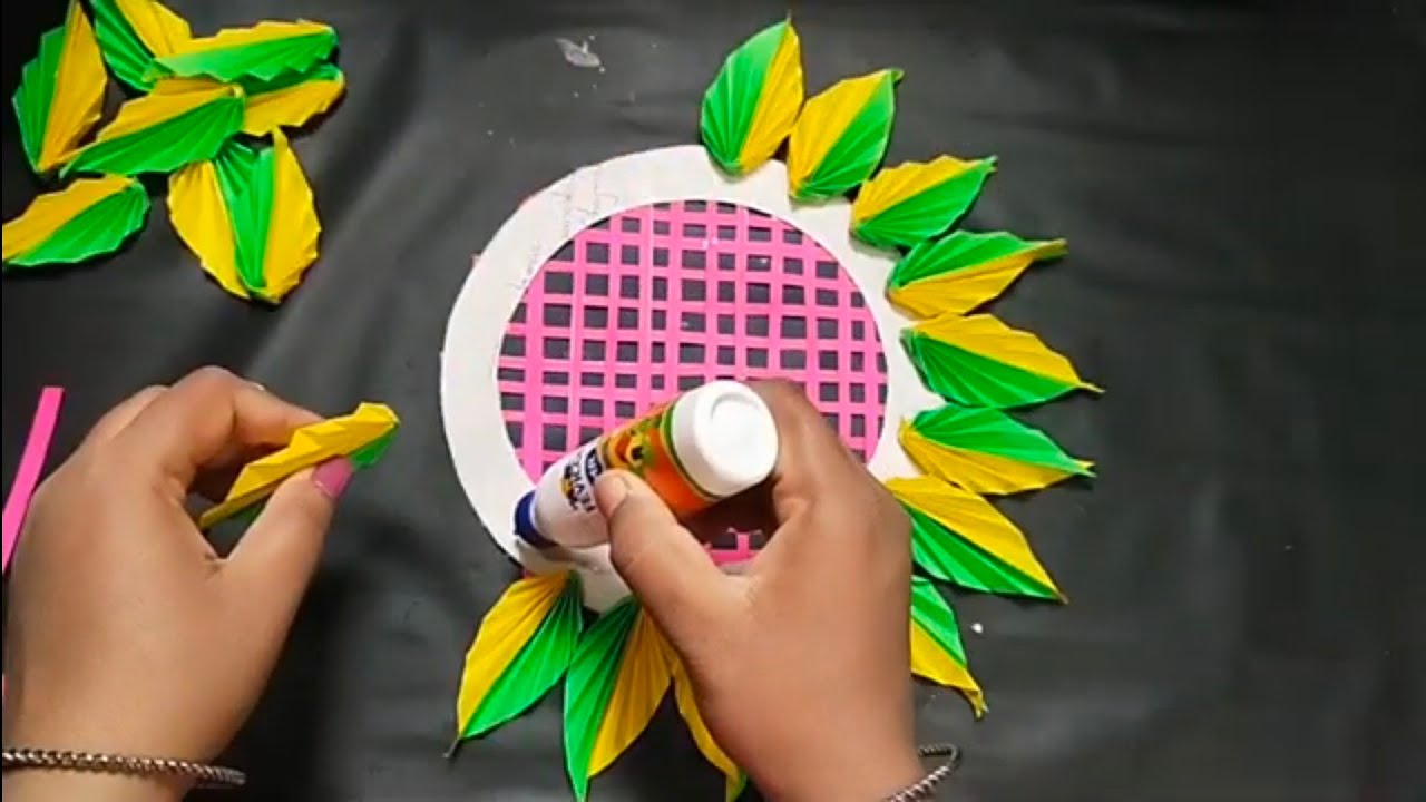 Beautiful Paper Flower Wall Hanging Craft /Papar Craft For Home ...