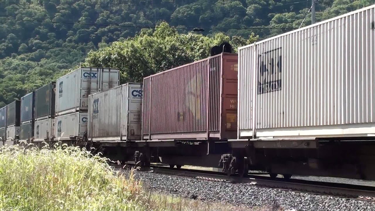 CSX NB UMAX CSXT Double Stack Horn Echo 359 703 Lead - YouTube