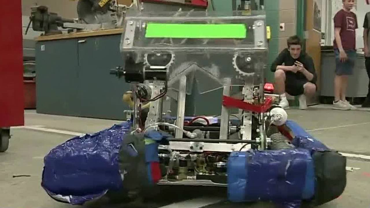 Students gear up for robotics showdown - YouTube