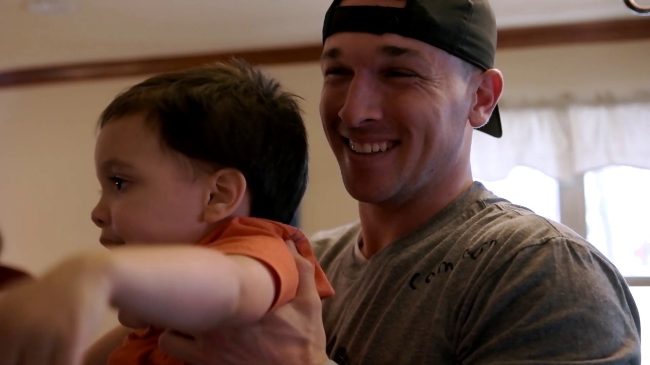 Alex Bregman delivers Christmas cheer to children with autism at ...