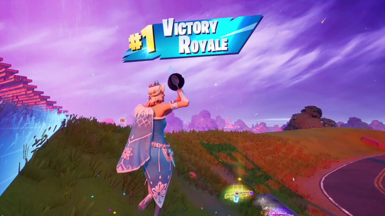 ELSA from FROZEN wins a FORTNITE GAME! - YouTube