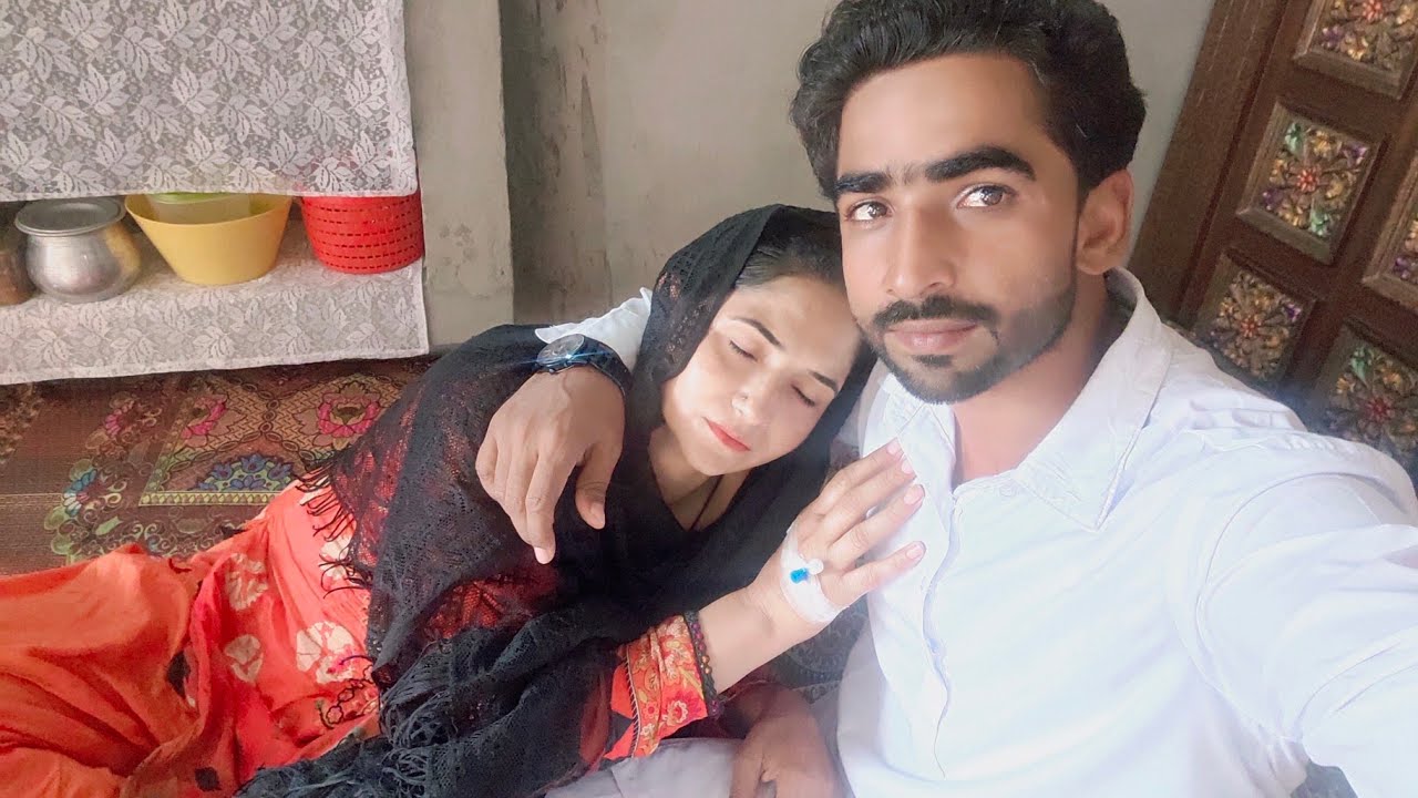 Rj Mehwish is going live! - YouTube