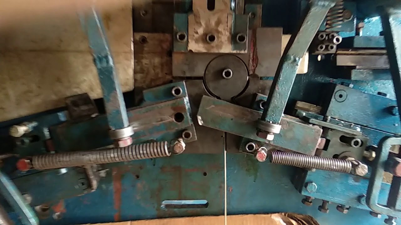 Balloons shaped wire forming machine mfd Shree engineering works mob ...