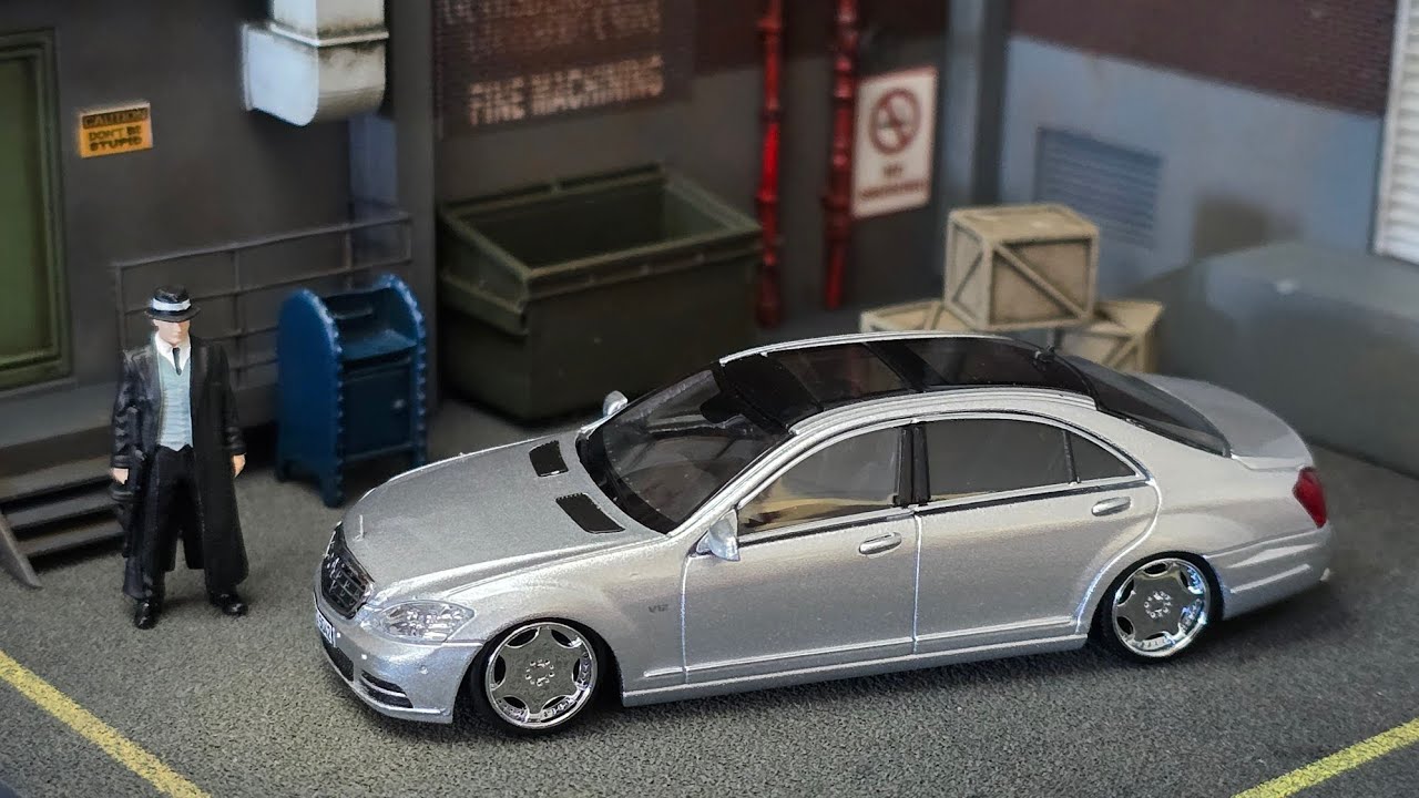 Diecast Mercedes Benz S Class V12 with license plate and Metal base ...