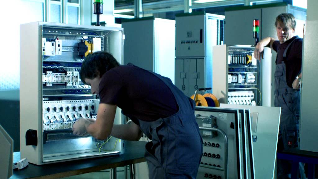 Технология SmartWire-DT от компании Eaton - YouTube