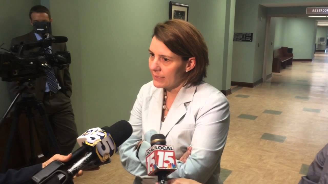 Watch the emotional reaction Kasey Waychoff's family has to Justin Lott ...