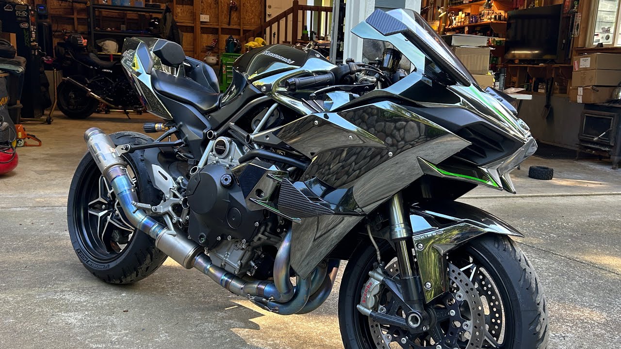 She’s A Monster - Kawasaki Ninja H2 🐉 - YouTube