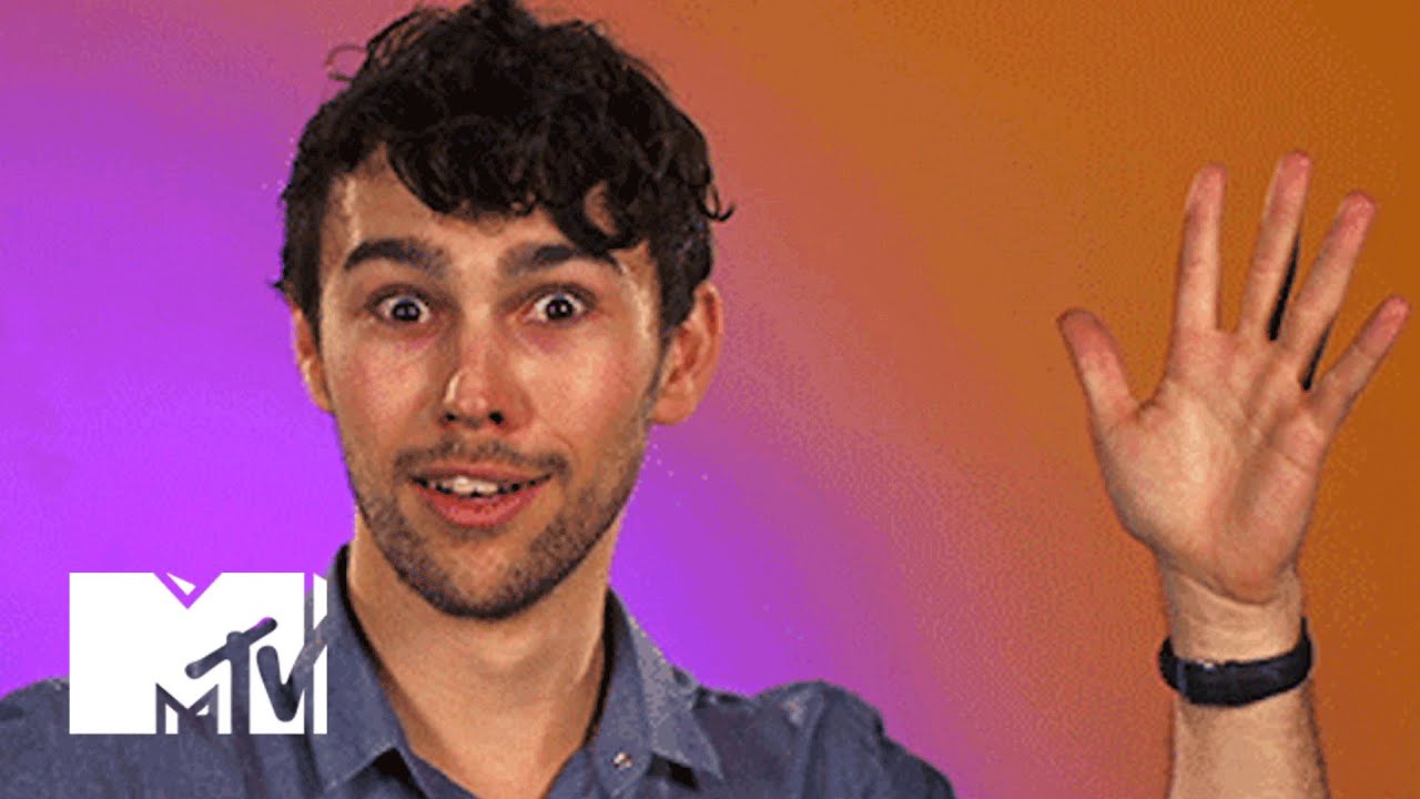 Get To Know MAX In These 10 Adorable GIFs | MTV News - YouTube