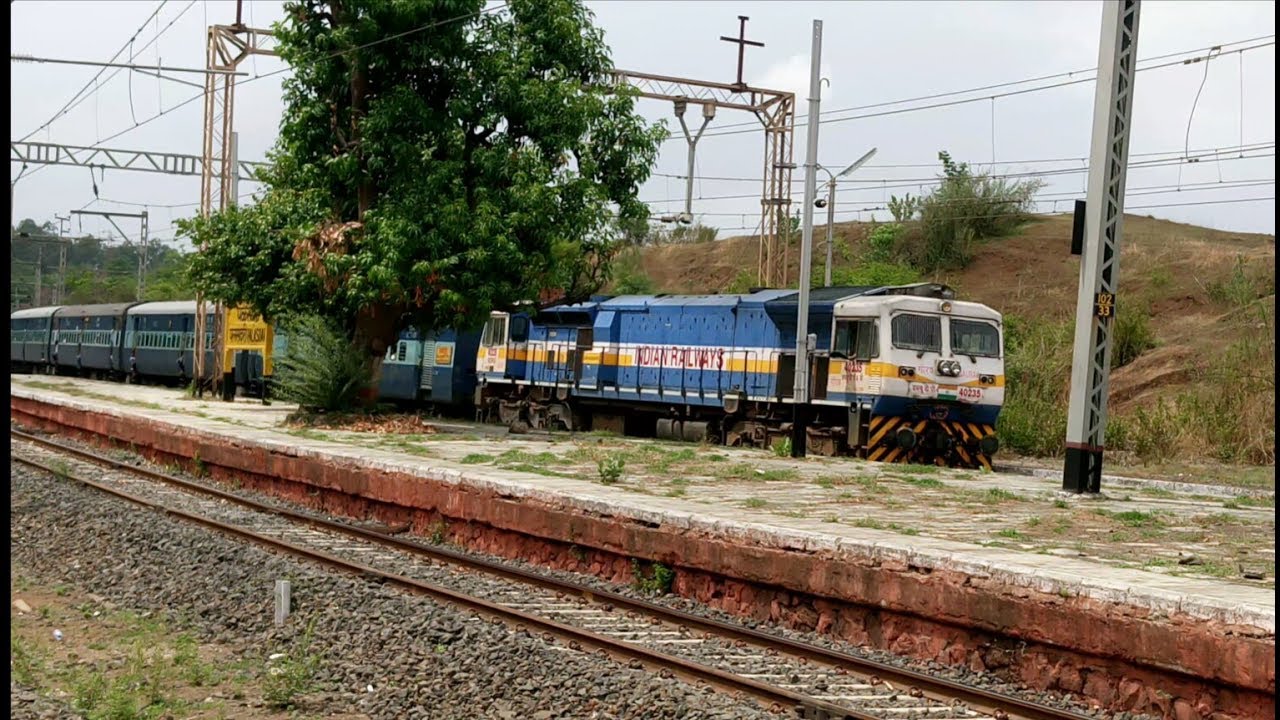 WDP-4D GAURAV #40235 hauls LTT - NANDED Express #11011 |WCAM-3 bankers ...