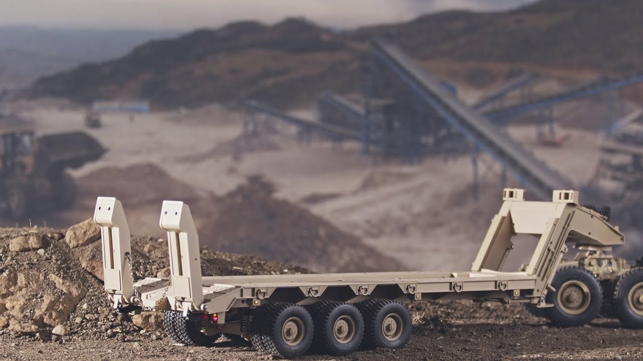 GIANT RC SEMI TRAILER XL 1:10 OSHKOSH MILITARY SCALE 4K // FM-ELECTRICS ...