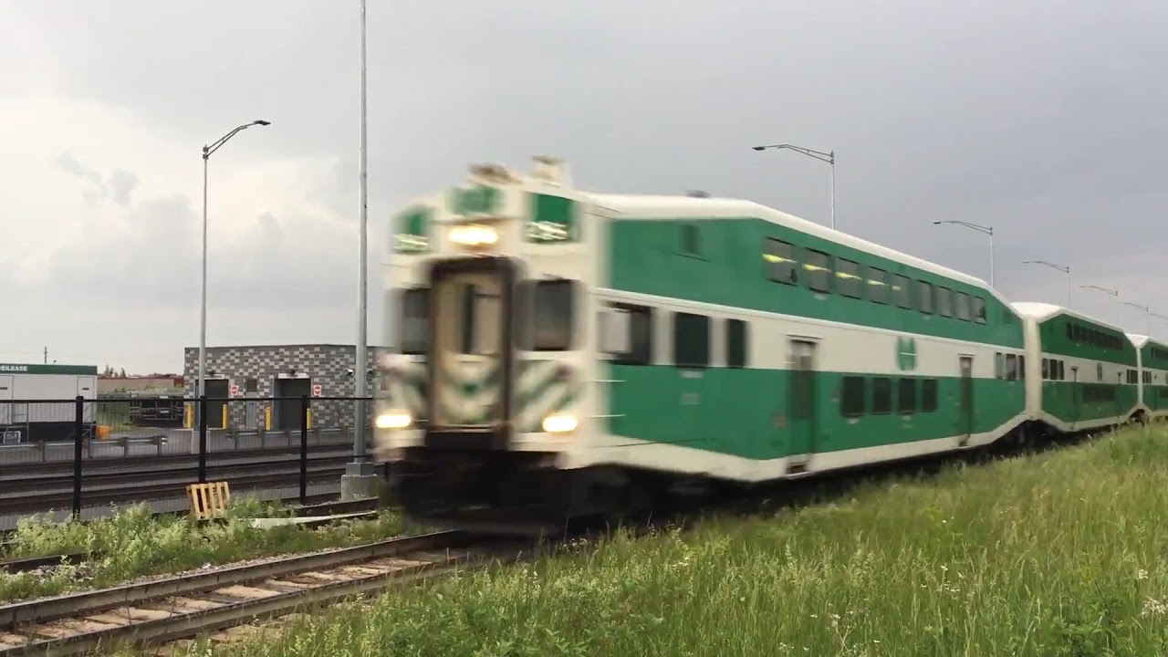 [HD] GO Transit Train led by GO 251 (JUN 16 2017) - YouTube