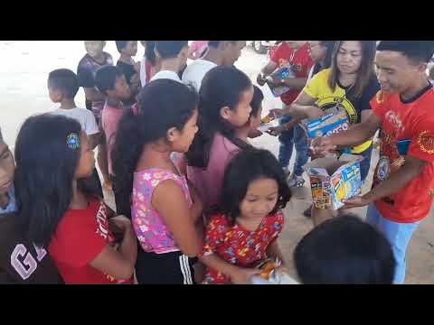 naghatag diay mi pagkaon sa mga bata did to sa balintad baungon ...