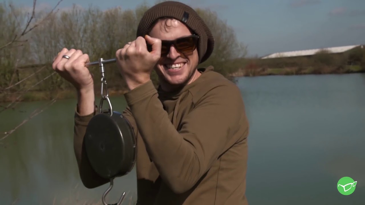 Neil Spooner zig fishing with GOO - YouTube
