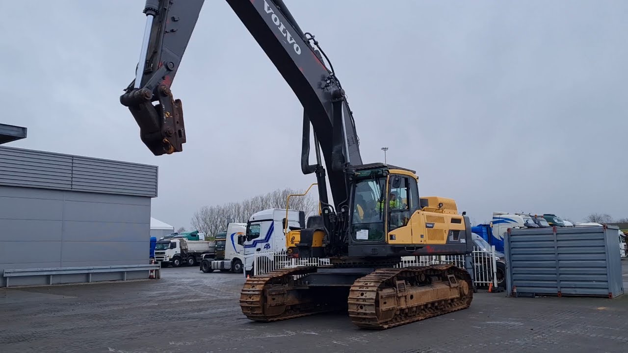 70158517 Volvo EC480 DL - YouTube