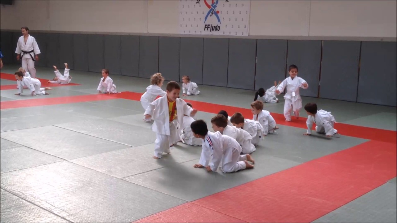 cours baby judo - YouTube