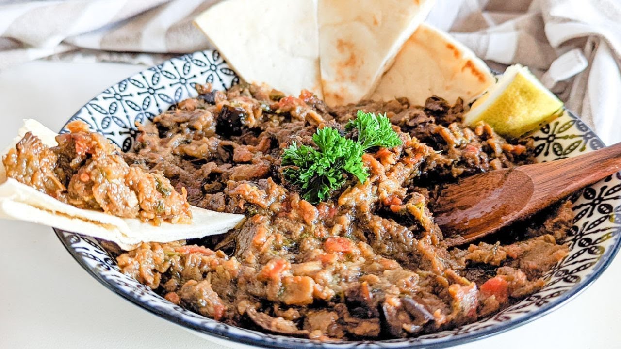 Zaalouk Recipe - Moroccan Eggplant and Tomato Dip - YouTube