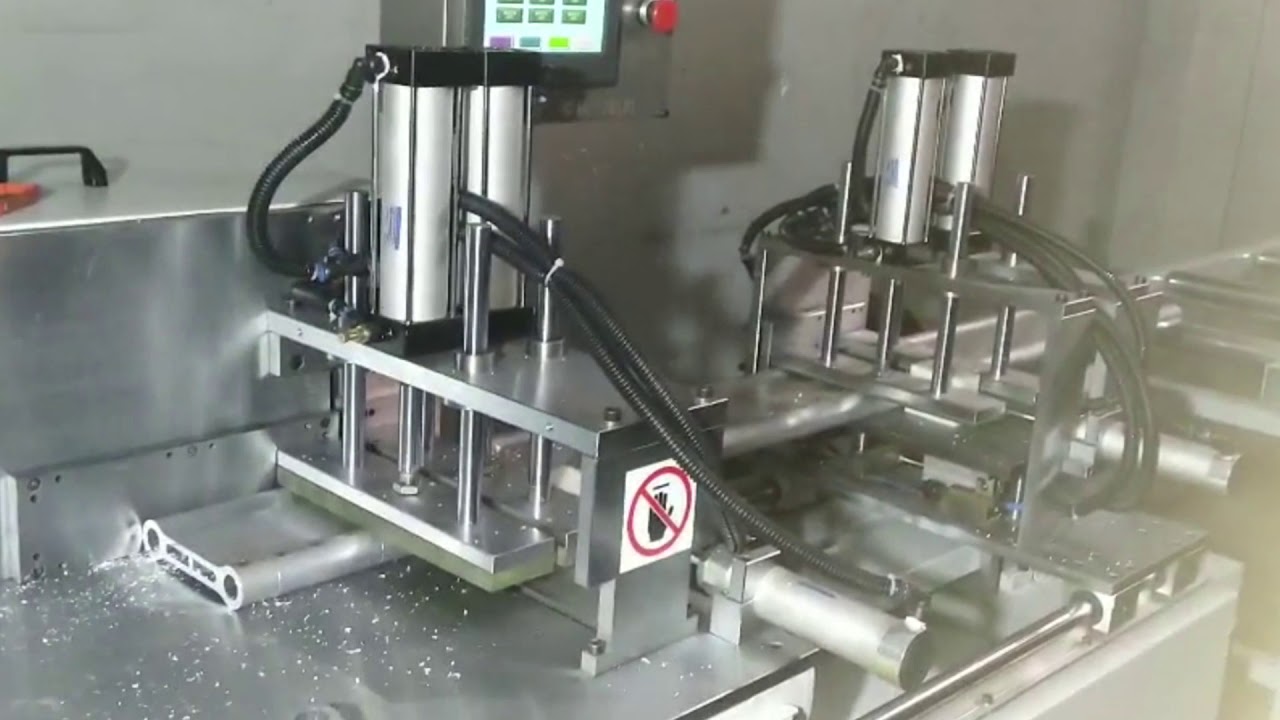 Automatic cutting of industrial aluminum profiles - YouTube