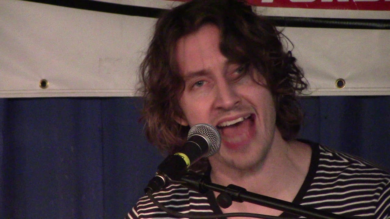 Dean Lewis Live At Vintage Vinyl 03/21/19 - YouTube