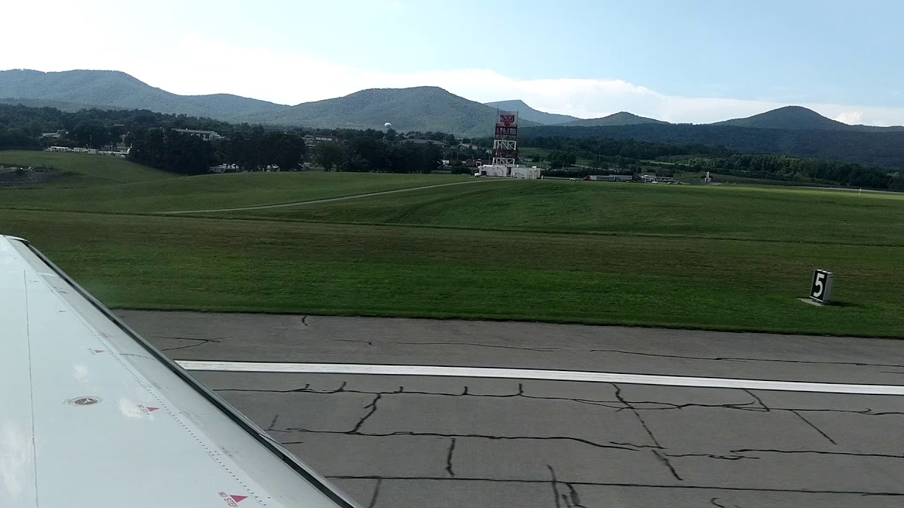 Landing in Roanoke - YouTube