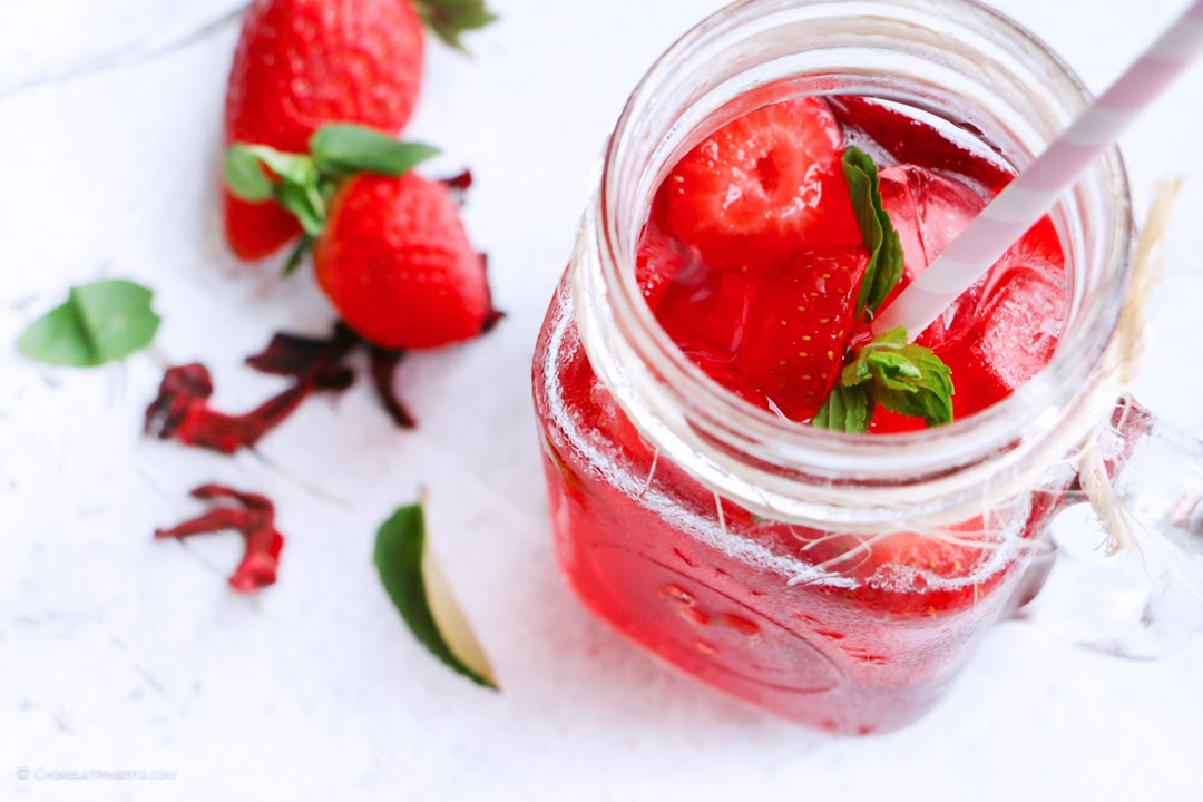 How to make Hibiscus and Strawberries tea - YouTube