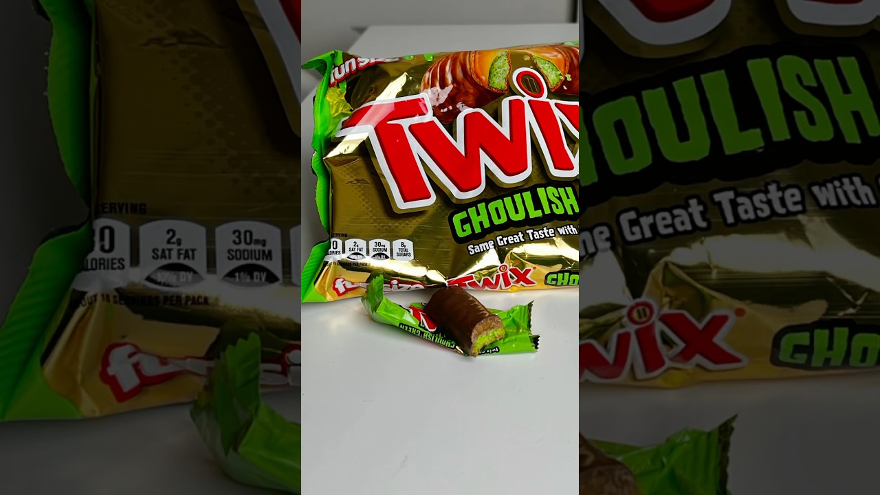 Take a break and have a Twix #twix #minitwix #microinfluencer #ugcproduct #ugc #ugccreator - YouTube