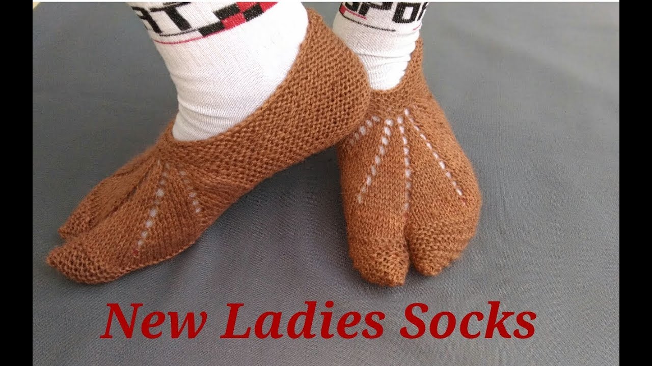 New And Easy Ladies Thumb Socks - YouTube