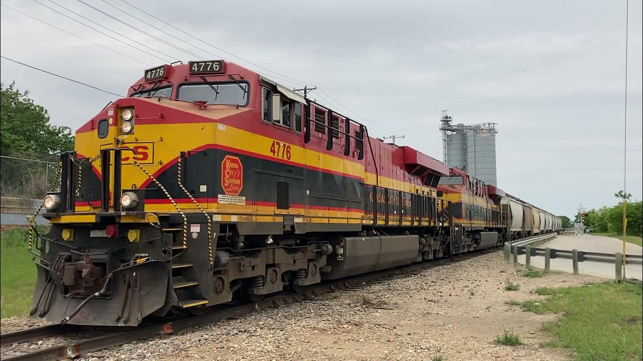 KCS 4776 arrives at Tower 60 with Two Bay Hoppers for Ashland Grove (April 22, 2021) - YouTube