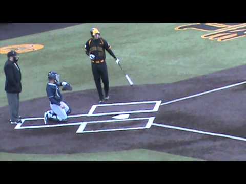 Johnny Coy of Wichita State - YouTube