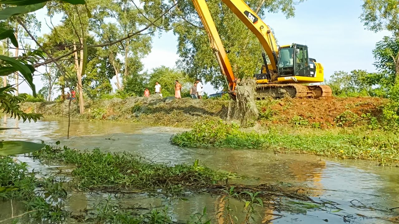 Removal Weeds And Mud Clogged In Canal 10km To Drain Water - Part 8 ...