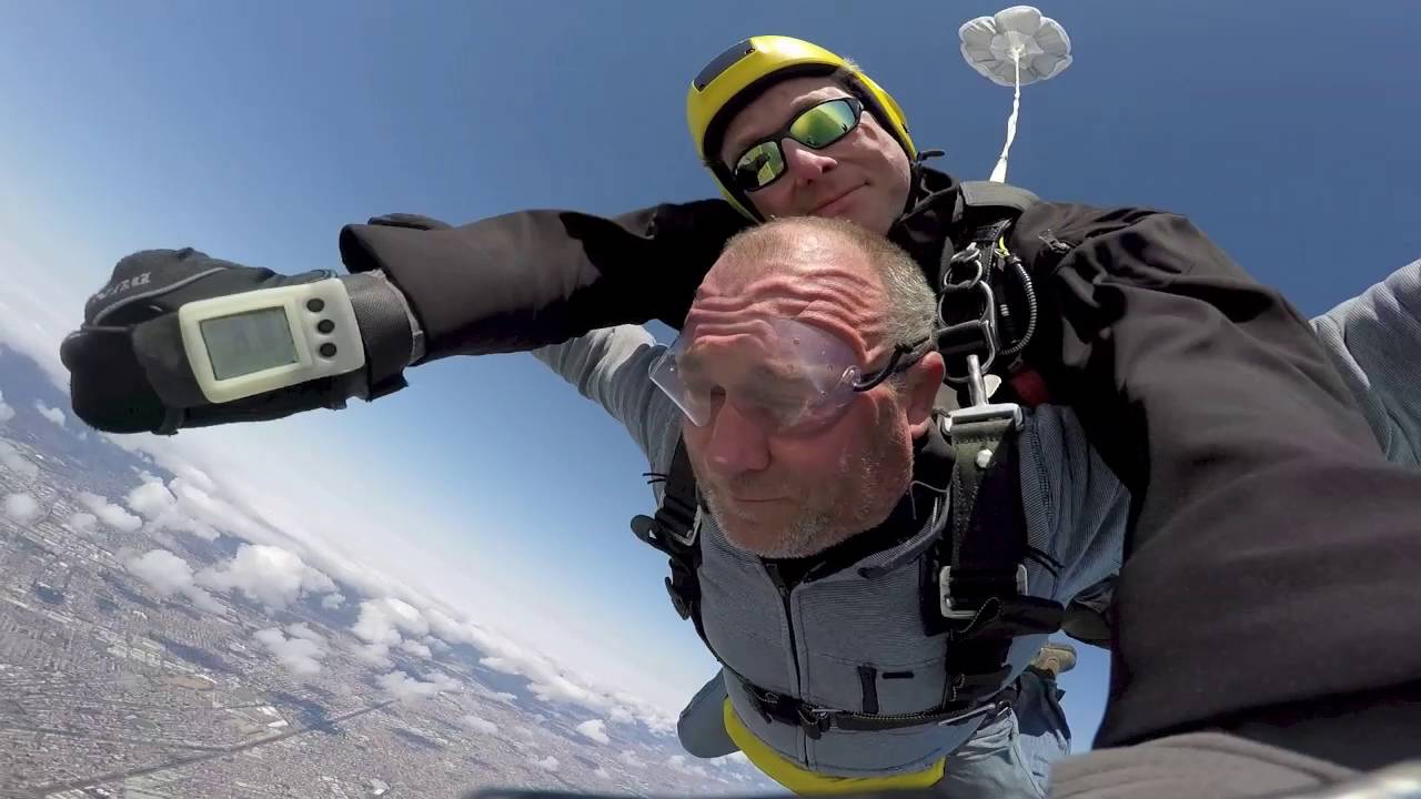 Craig Thomson at Coastal Skydive - YouTube