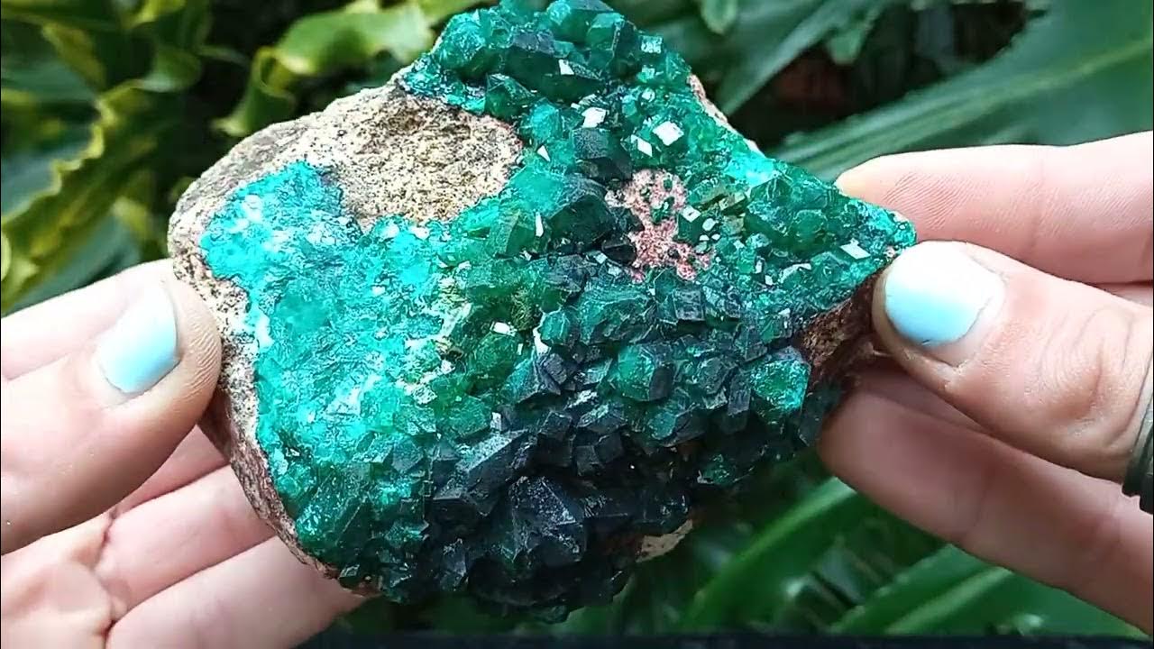 3977 dioptase gemmy cube - biggest dioptase crystals I've seen from Congo - YouTube