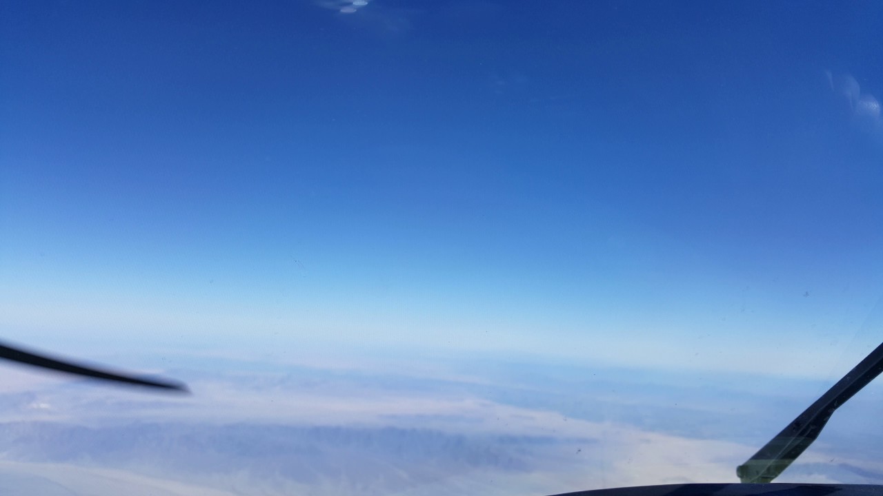 Light turbulence in a King Air F90. - YouTube