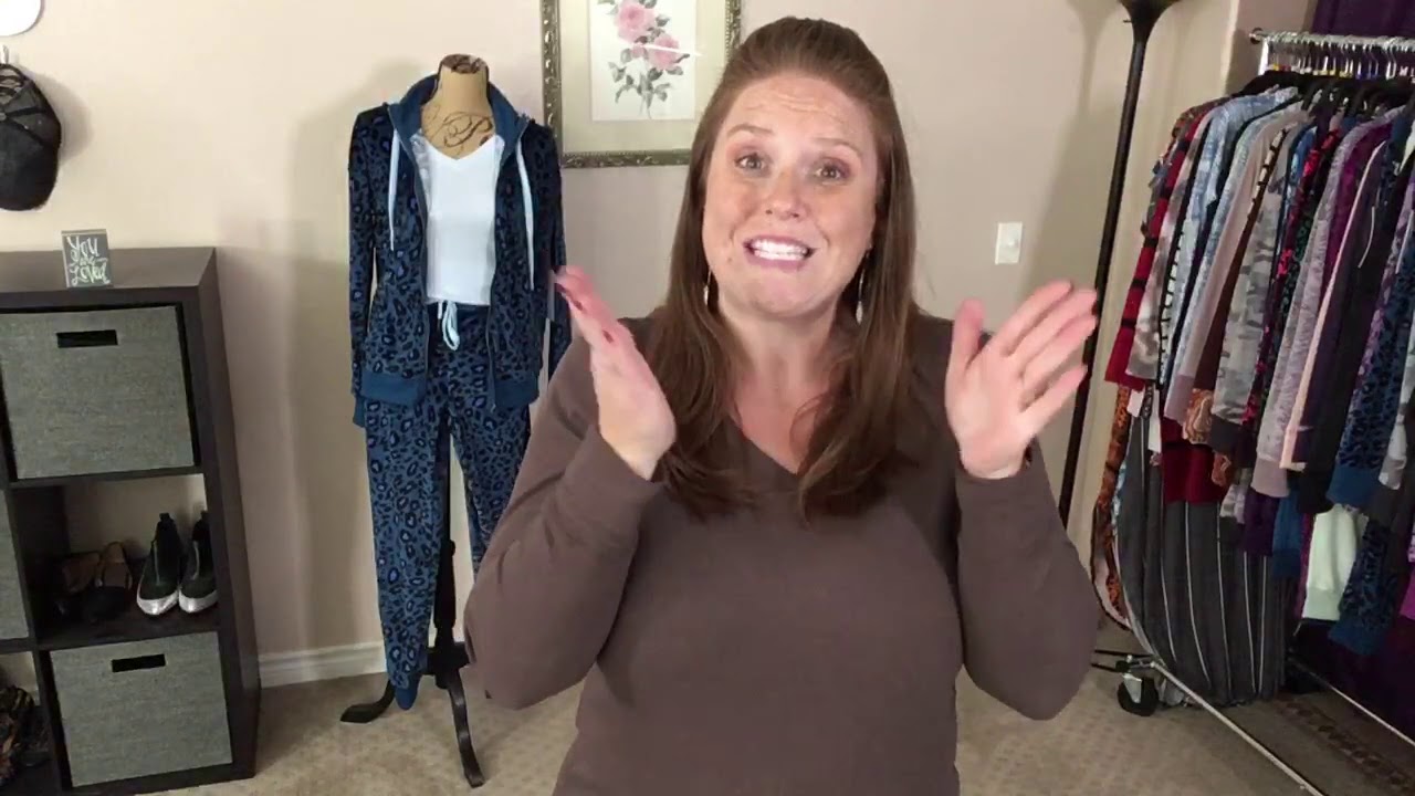 Style Review: Hazel Long Sleeve Raglan V-neck T (LuLaRoe Cozy ...