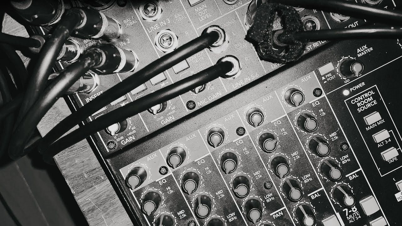 Noise Music [ No-Input Mixing ] - YouTube