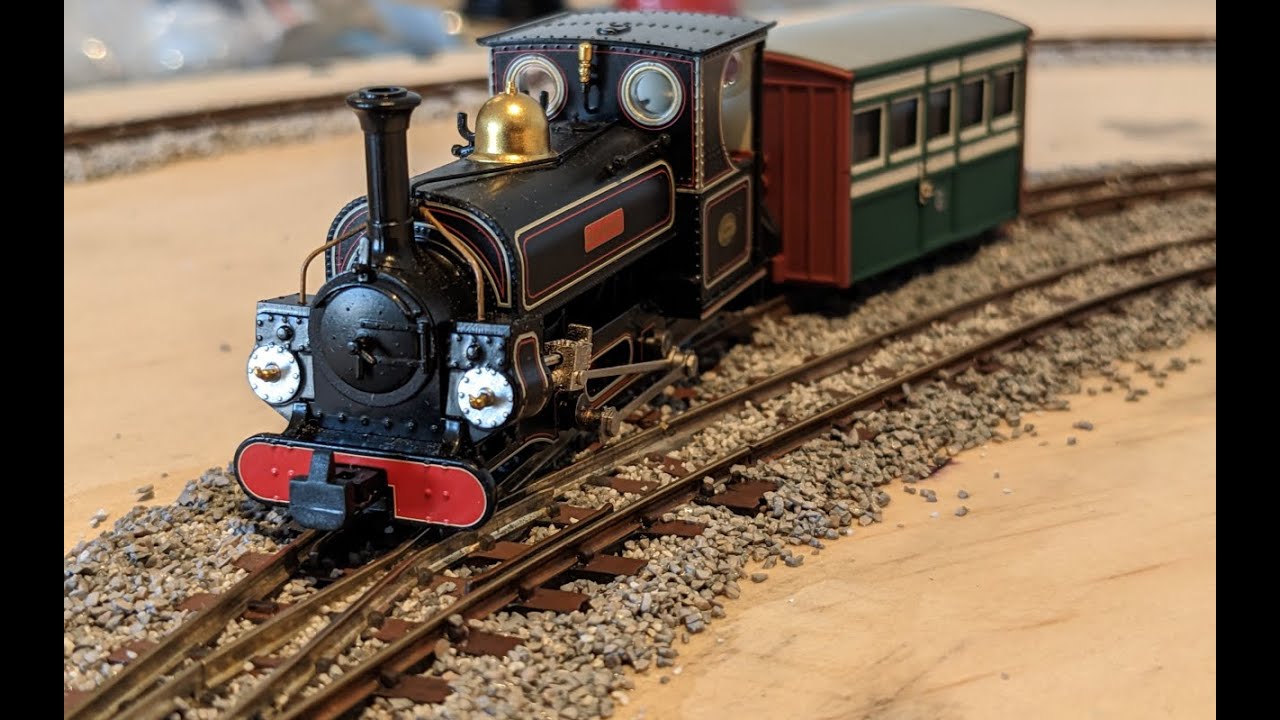 My Adventures in OO9 Railway - Diary #1 - Initial Track Build - YouTube