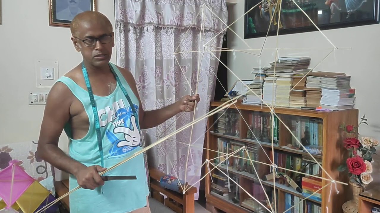 Tri D box kite making - YouTube