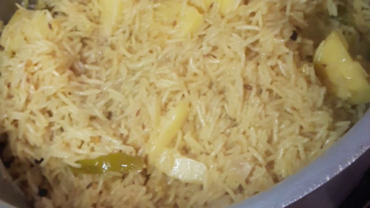 Aloo ki tehri - YouTube