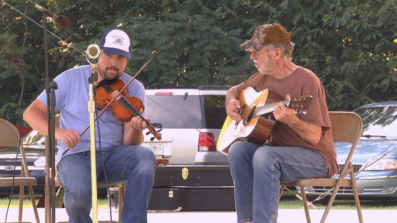 Jesse Wells and John Harrod Play The Darker the Night, the Better I Can ...