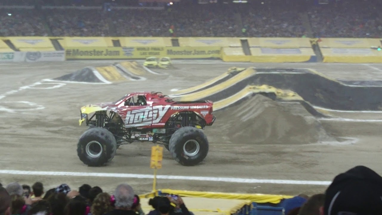 Toronto Monster Jam 2018 - YouTube