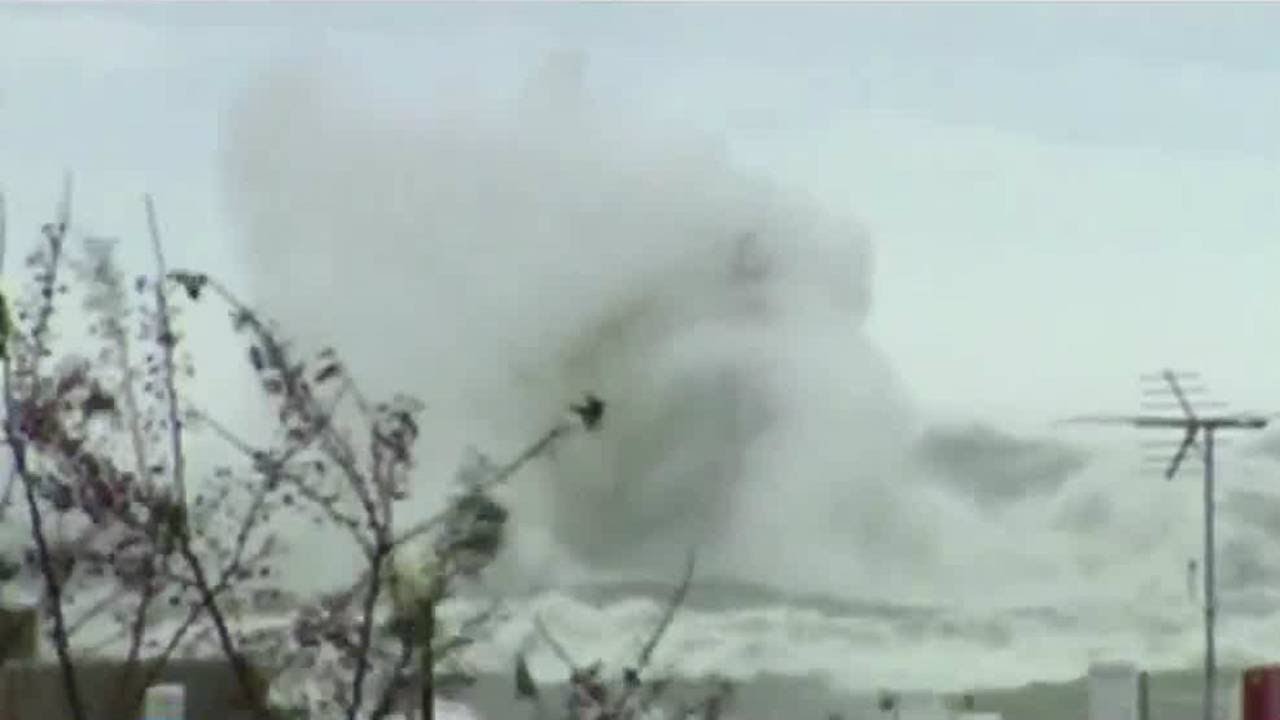 Tsunamis on the Great Lakes? - YouTube