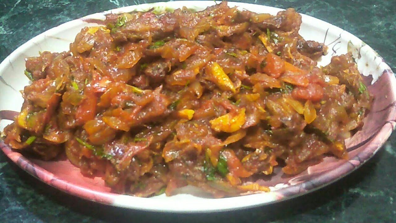 सुके बोंबील व कांद्याची सुकी भाजी | Suke bombil & kandhyachi suki bhaji ...