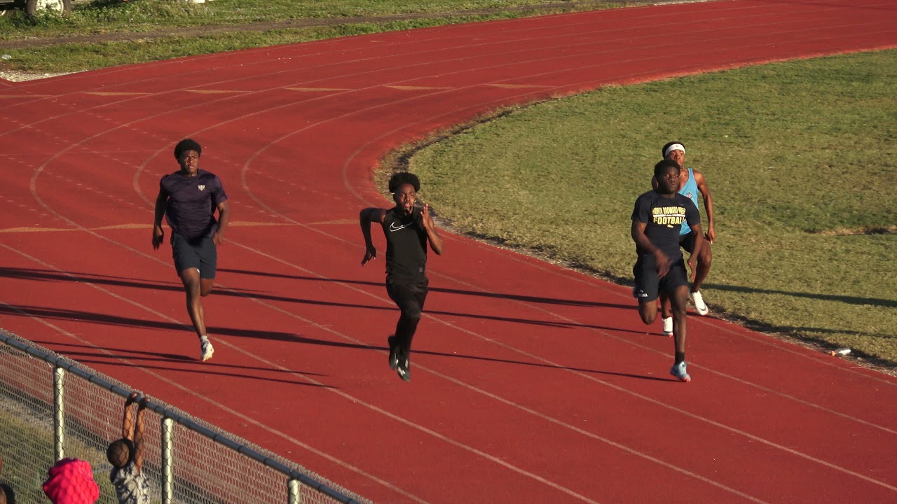 Men's 150 Meters Section 4 Final Red and Black Indoor/Outdoor Challenge ...