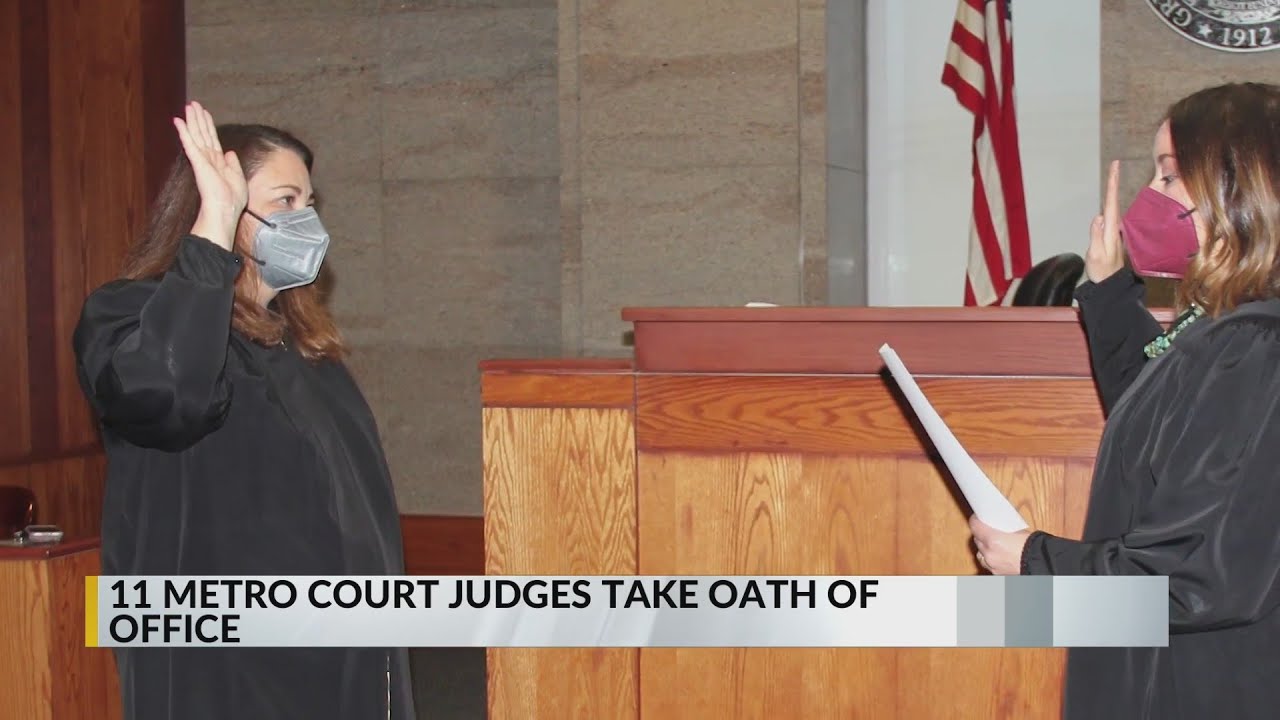 11 Metro Court judges take oath of office - YouTube