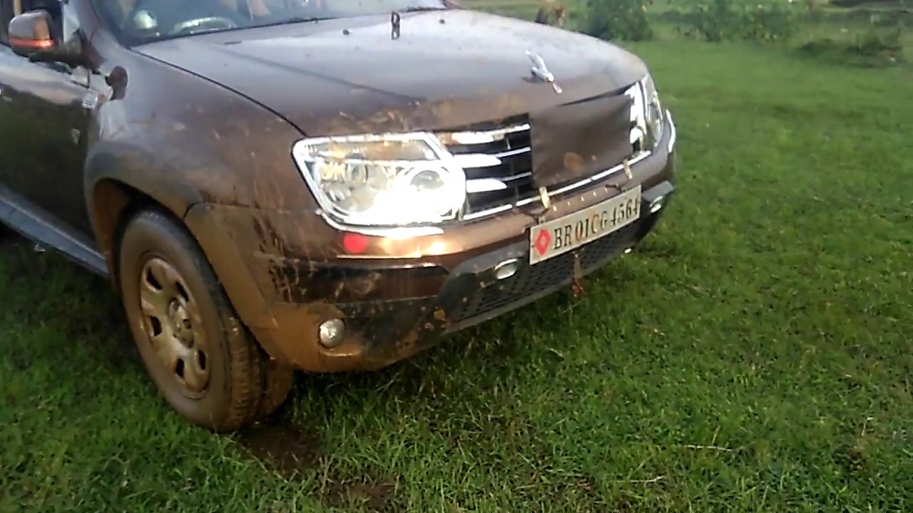 Renault Duster 2wd in extreme mud - YouTube