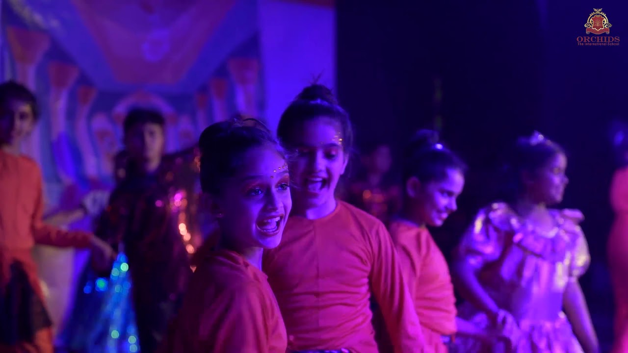 Beauty & the best winner for story telling through dance - YouTube