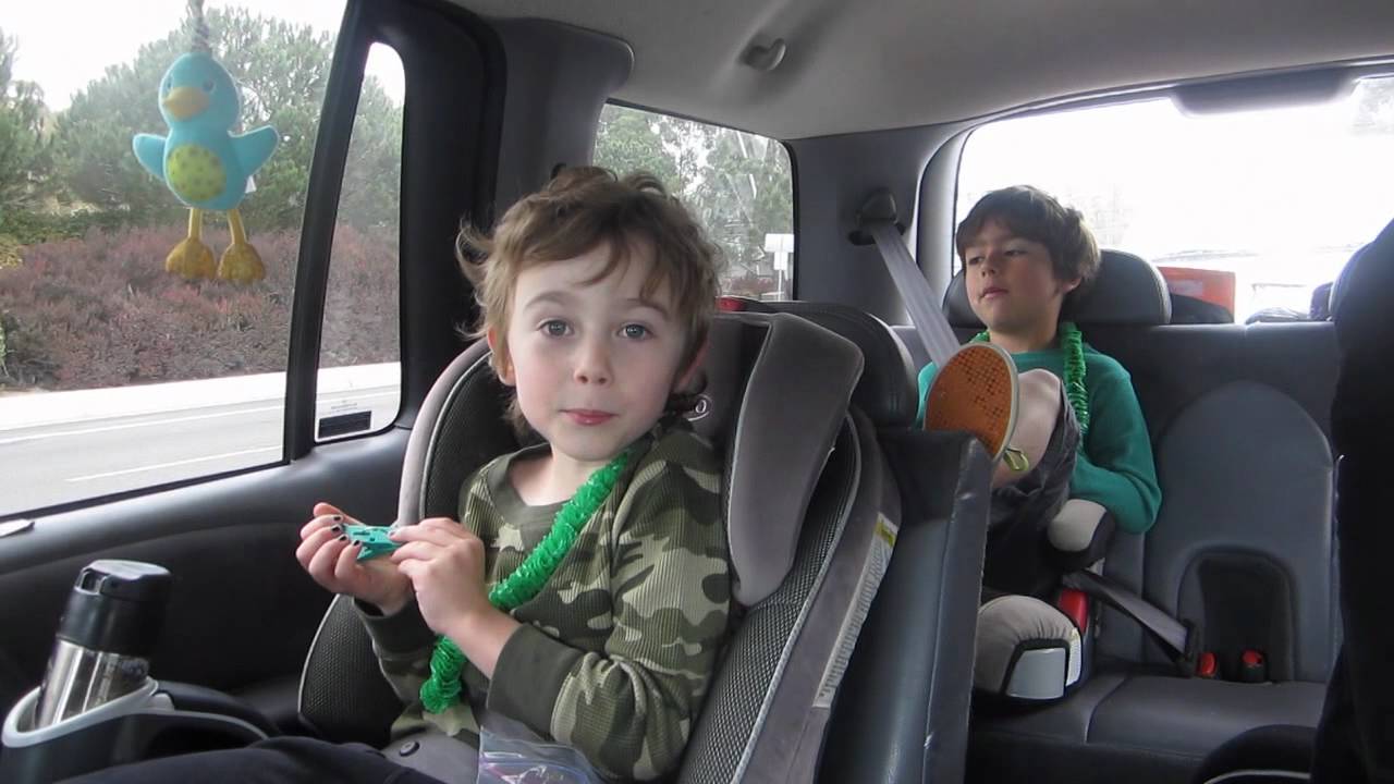Tyler & Riley reciting the states - YouTube