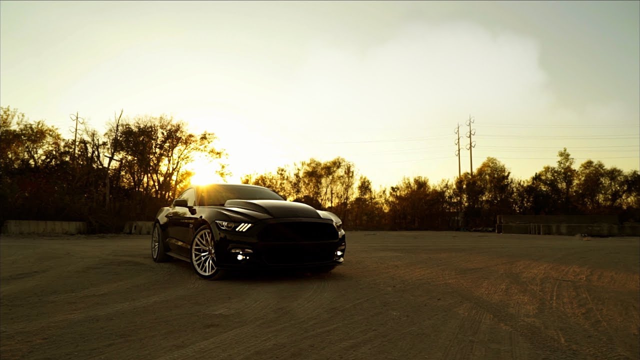 Clean and simple 2016 Ford Mustang GT - YouTube